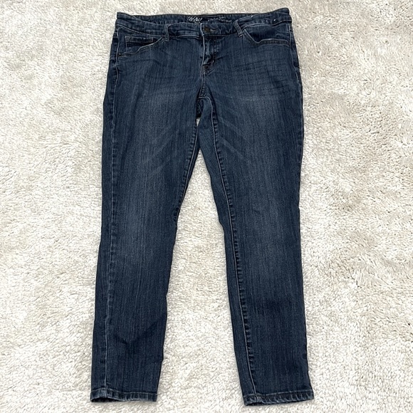 Mossimo Supply Co. | Jeans | Mossimo Cropped Jeans | Poshmark